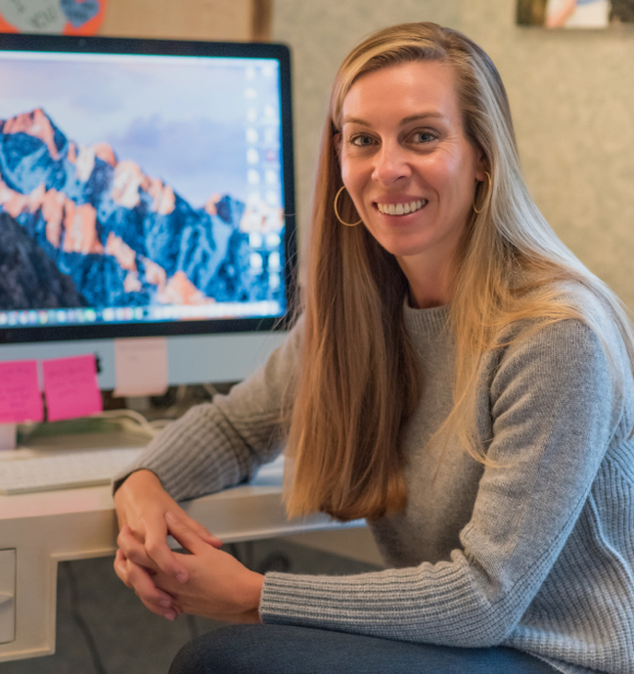 Ashley Hunter will help you get your [you-know-what] together - InMenlo