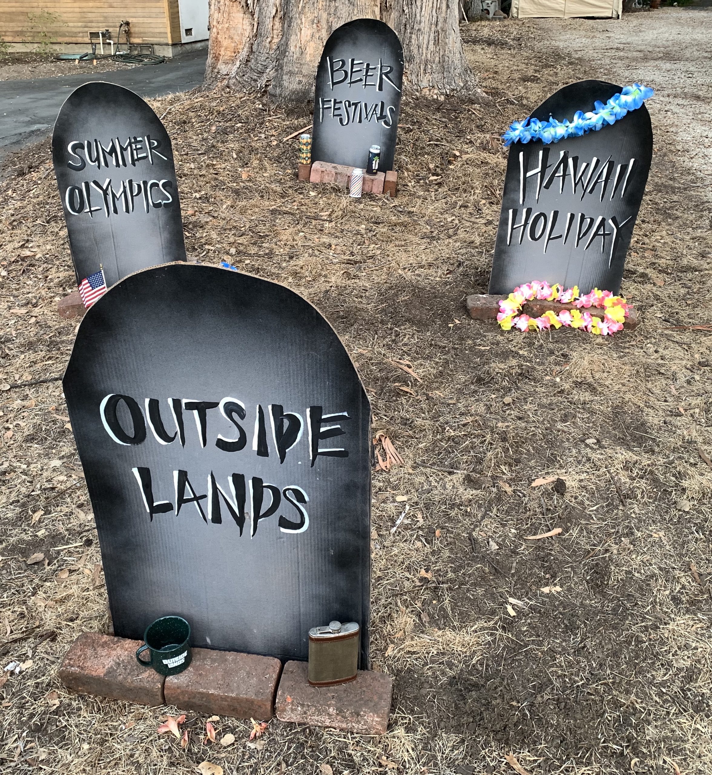 Spotted: Tome stones marking the disappointments of 2020 - InMenlo