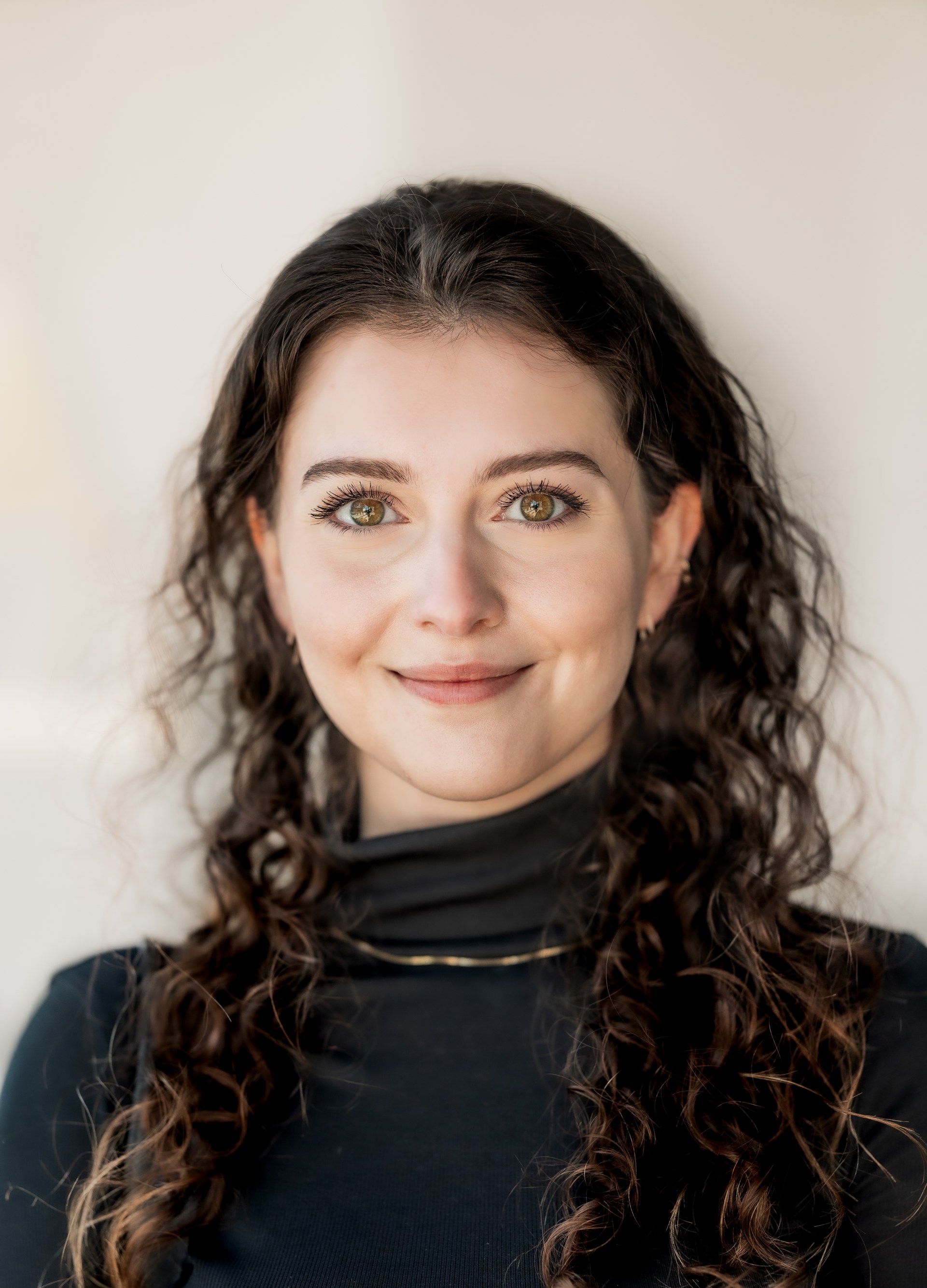 Arianna Tamaddon is featured artist at Art Ventures in Menlo Park - InMenlo