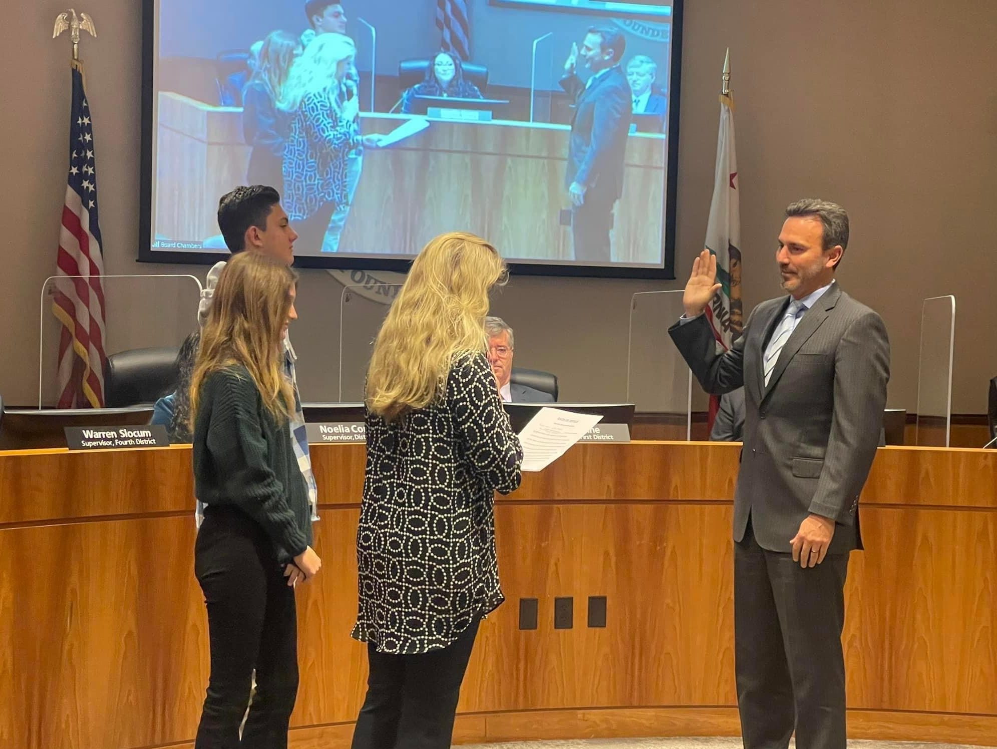 Spotted: Ray Mueller being sworn in as San Mateo County Supervisor ...
