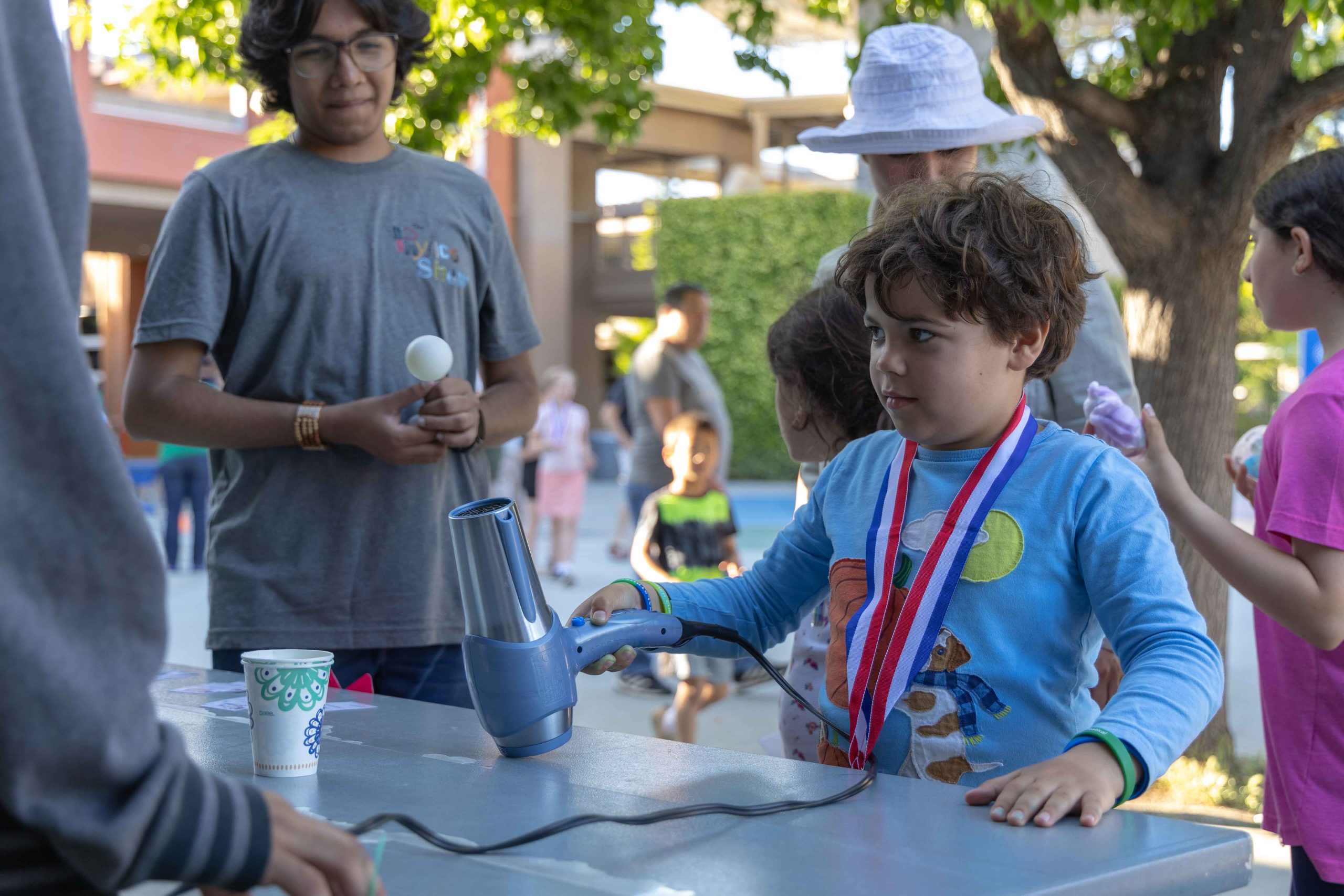 Encinal School holds 10th annual Science Fair - InMenlo