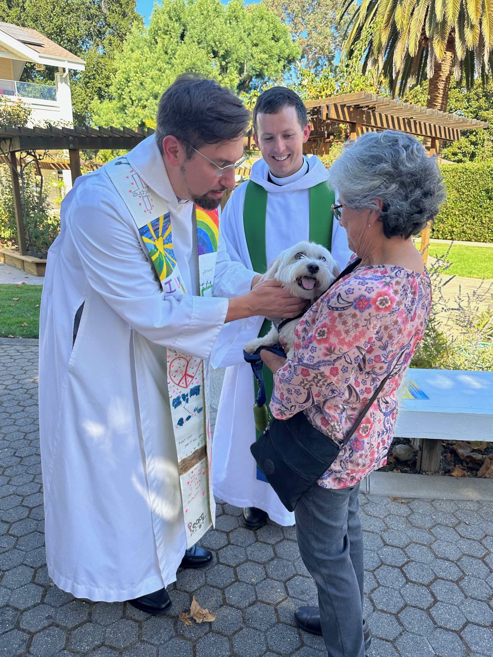 Spotted: Animals being blessed at Trinity Church in Menlo Park - InMenlo