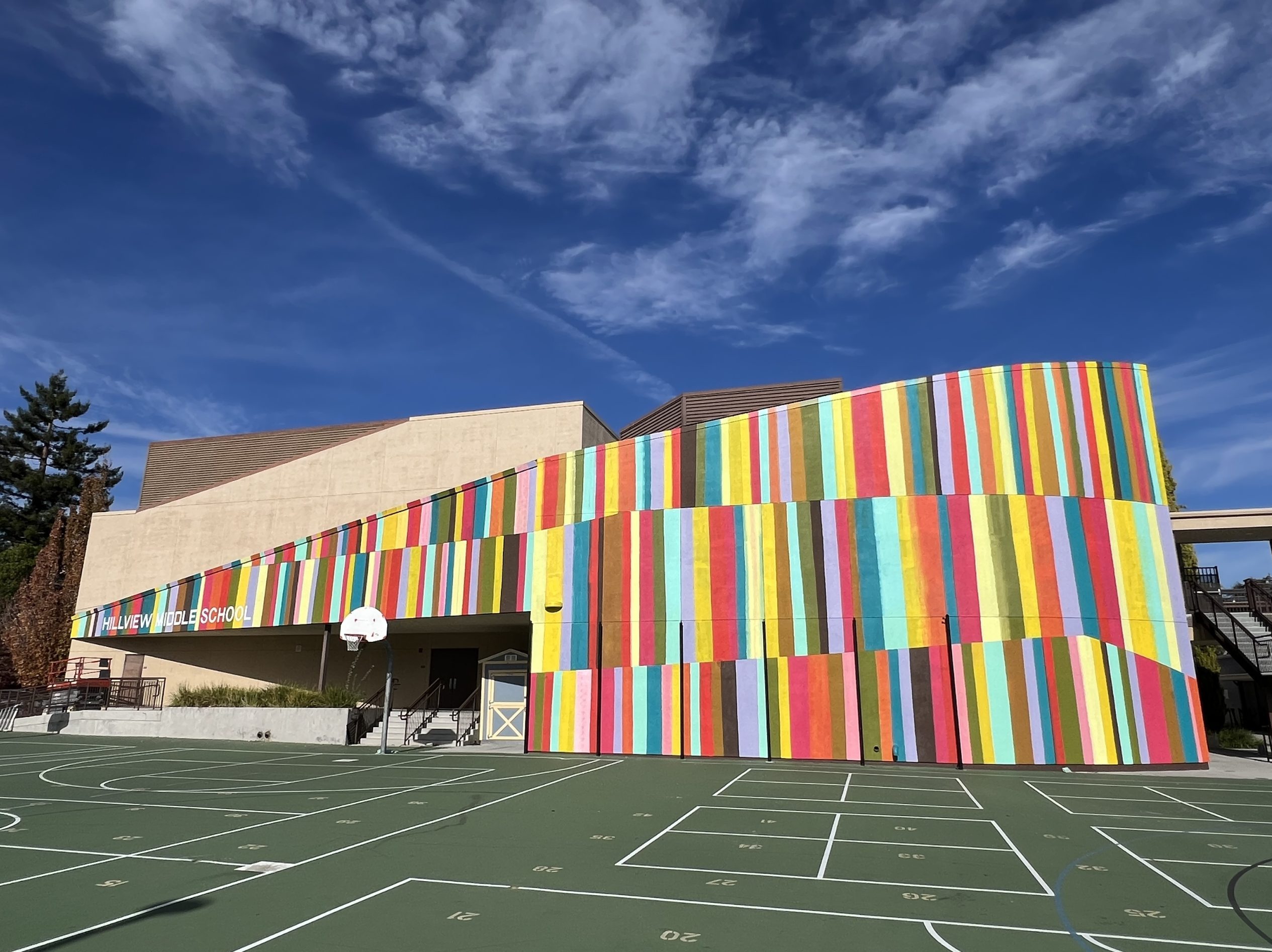 Spotted: New mural at Hillview Middle School - InMenlo